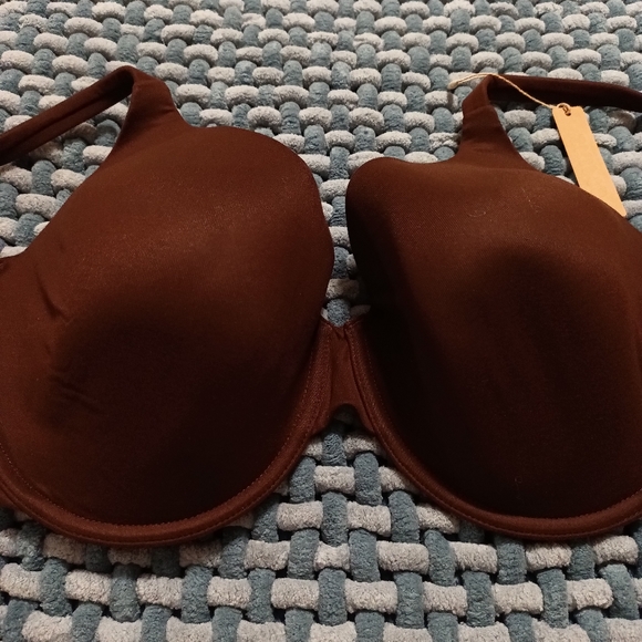 SKIMS | Intimates & Sleepwear | Skims Bra 34 Ddd | Poshmark